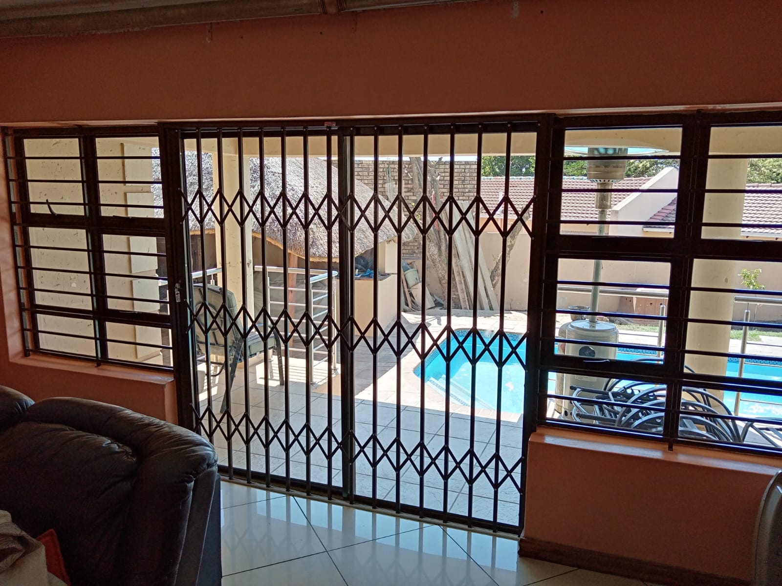 Expandable Steel Gates